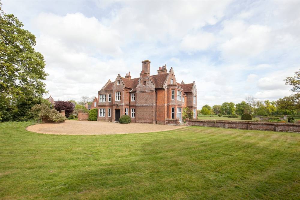 MORNINGTHORPE MANOR | HOUSE AND HERITAGE