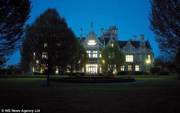 British Hunting Lodge 12 Queen Elizabeth Hunting Lodge Royalty Free